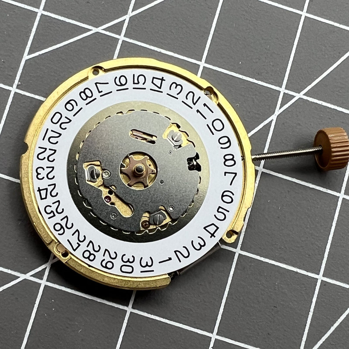 Swiss Made Ronda 6004D Quartz Watch Movement: Precision and Versatilit – GE SMART LTD.