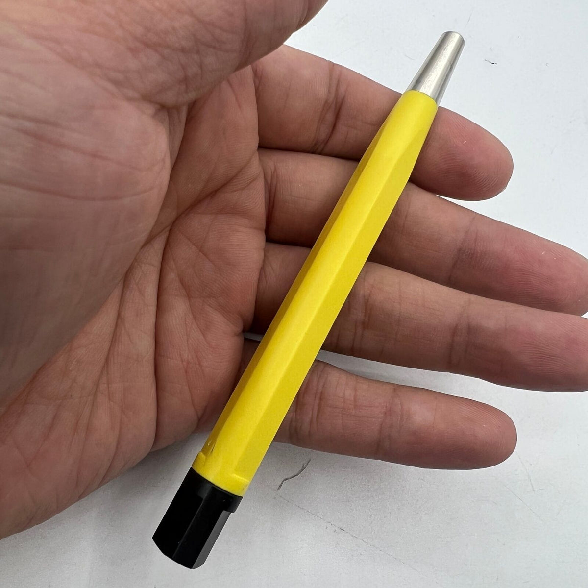 Bergeon 2834-C Fibre Scratch Brush: The Ultimate Tool for Glass Repair – GE SMART LTD.