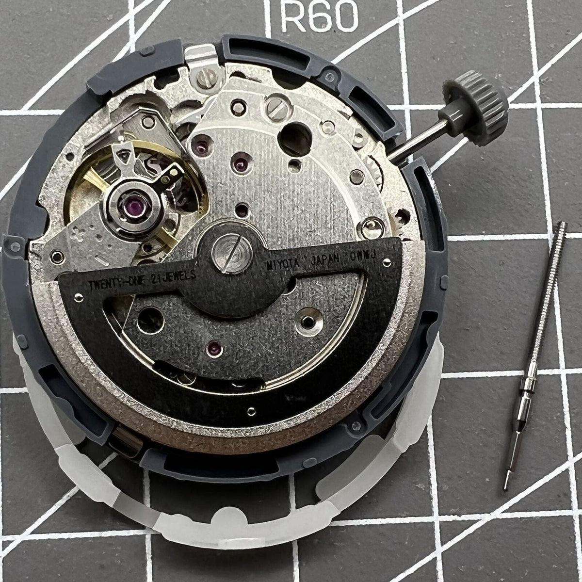 Japan Made Miyota 8285 Movement - The Perfect Balance of Craftsmanship ...