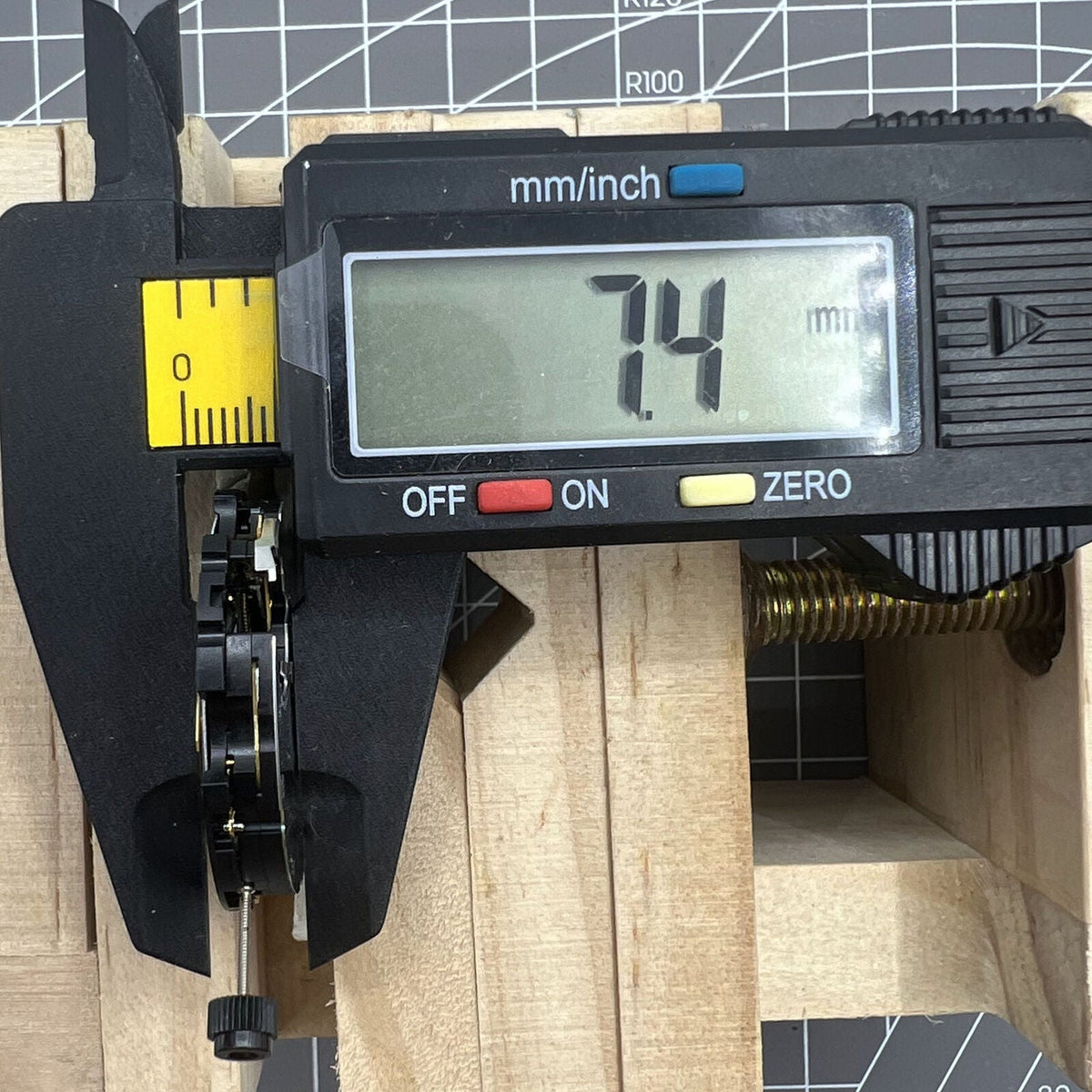 ETA G10.212 Watch ? Experience Precision in Timekeeping – GE SMART LTD.