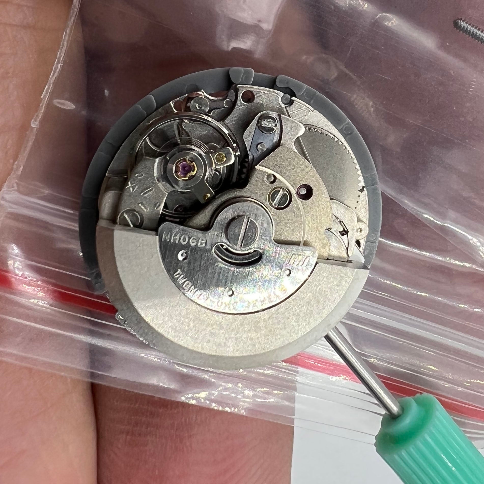 Seiko SII NH06 NH06B Automatic Movement: Precision and Comfort Combine ...