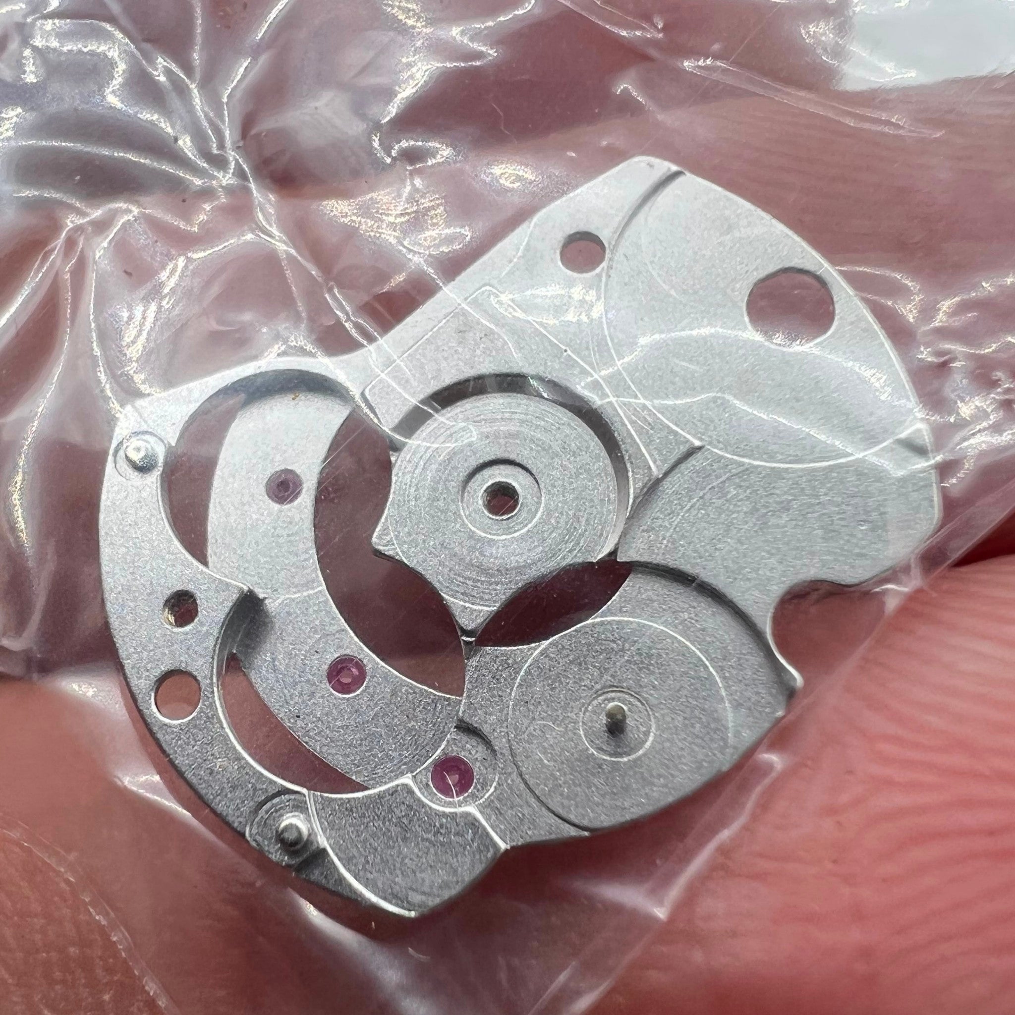 Automatic Device Bridge Splint for ETA Movements: Elevate Your Watch E ...