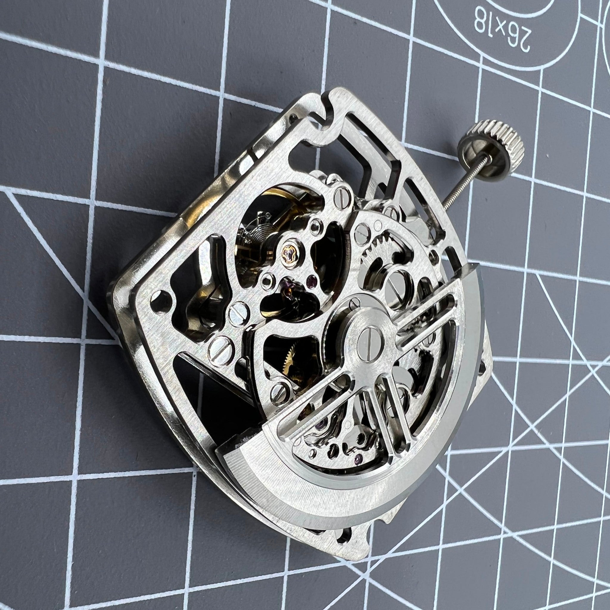 Silver Barrel Shape Automatic Mechanical Movement HZ1C01A ? Precision ...